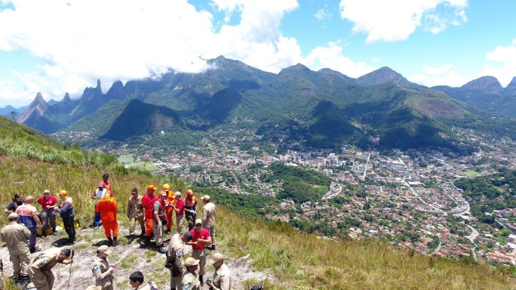 Militares de Teresópolis e do Covant realizam ação de reconhecimento na ...